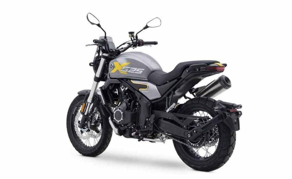 Nueva Voge 525 ACX: scrambler de media cilindrada