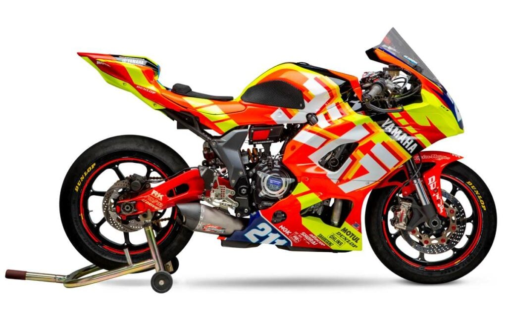 Una Yamaha R7 con 100 CV