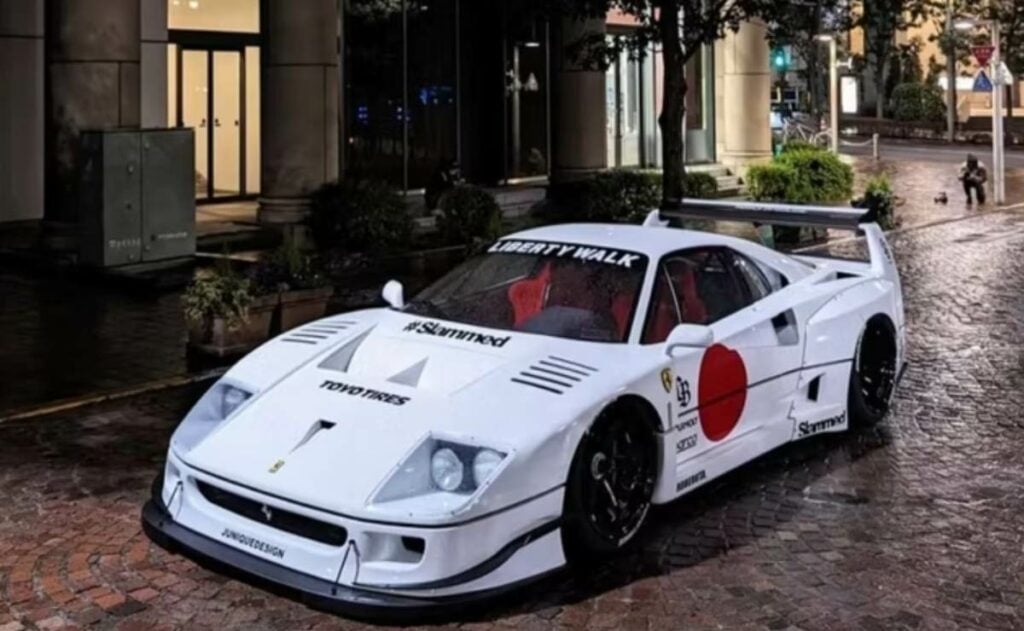 El Ferrari F40 que rompe estructuras y es super deportivo