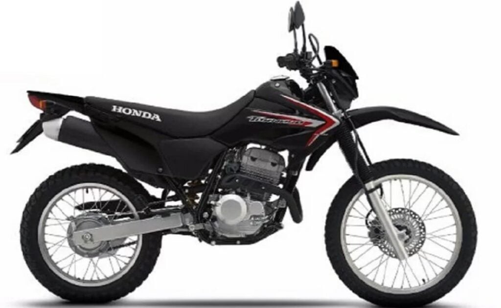 ¿Es la Honda XR250 Tornado la moto que le ganó al tiempo?