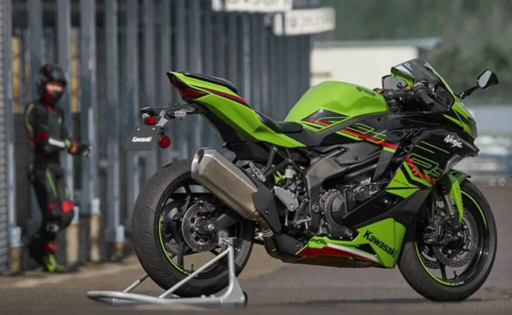 Kawasaki ZX-4R 2023, la flamante ninja de 400cc