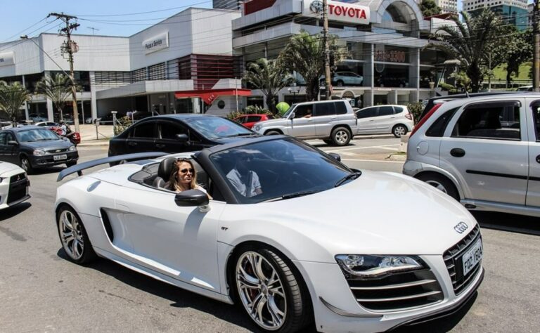Descapotable, deportivo y único: ¡Así es el Audi R8 Spyder de Neymar!