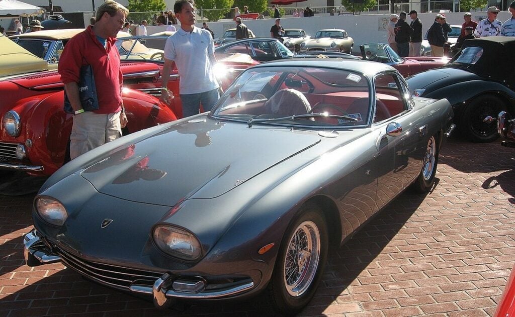 ¡Conoce el Lamborghini 350 GT que marcó un antes y un después!