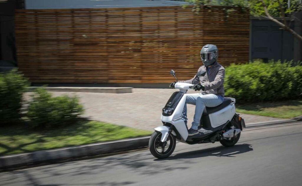 ¿Quieres viajar en motos eléctricas? Estos son los beneficios para ...