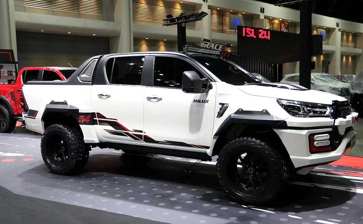 Conoce la Toyota Hilux Revo 54°, la pick-up ¡más salvaje!
