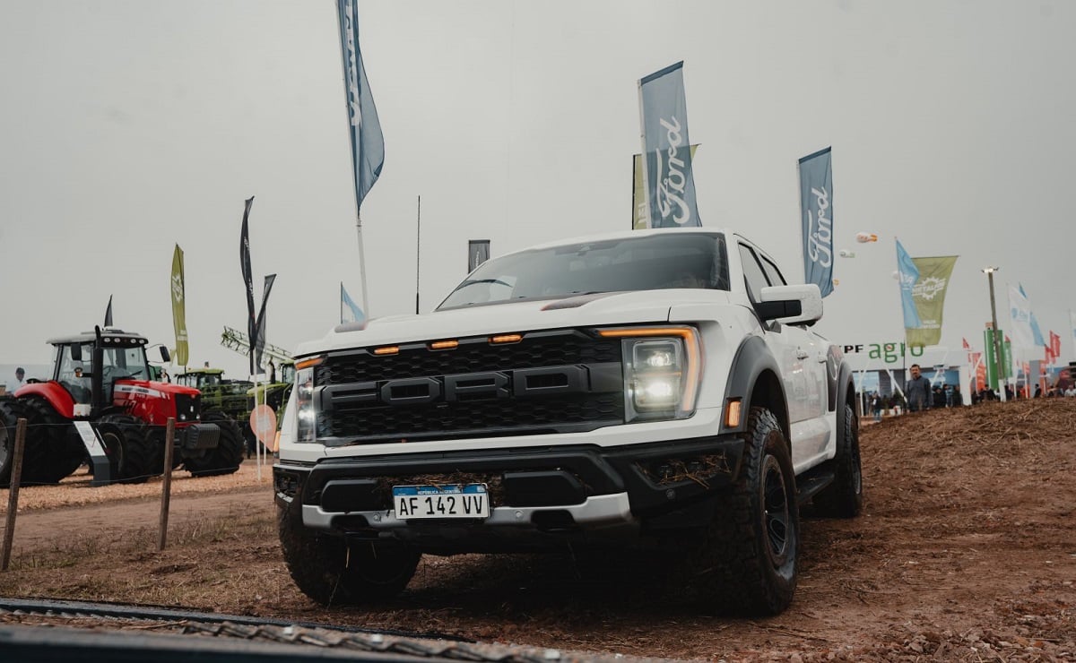 Ford ostenta la Raza Fuerte y la nueva generación de Ranger en la ...