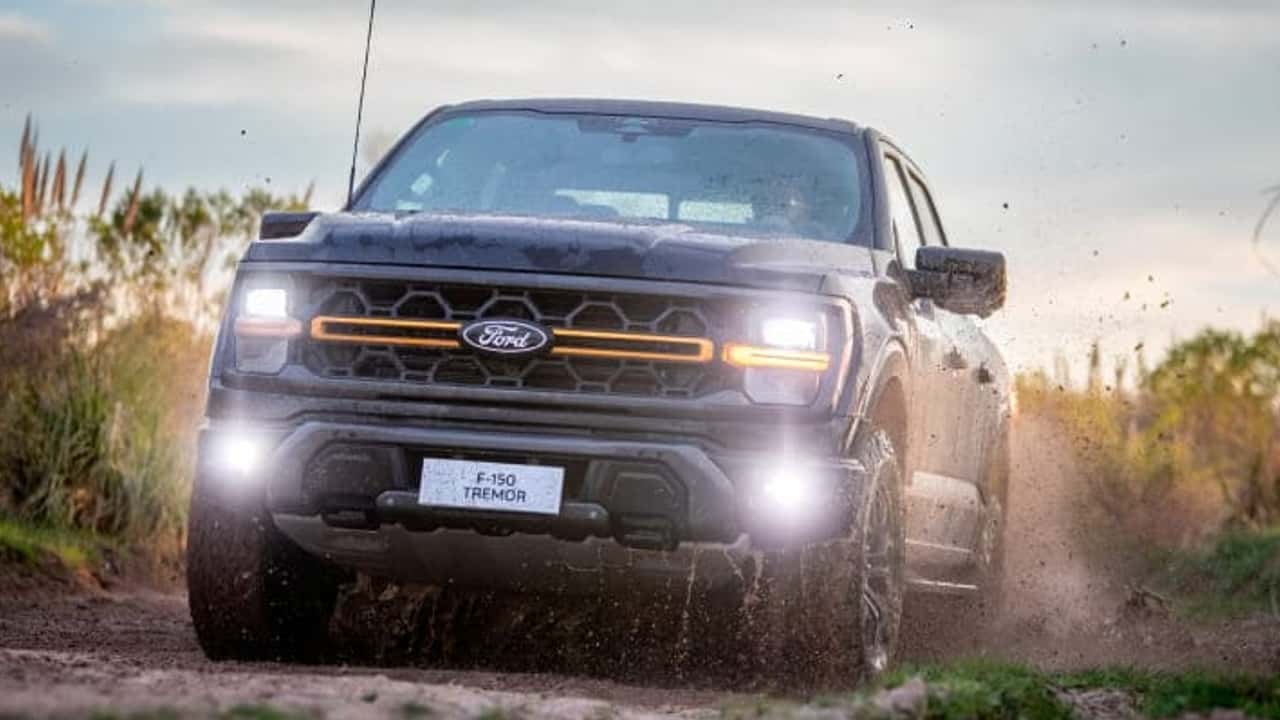 Ford renueva la línea F 150 con Tremor y Lariat: tecnología y máxima ...