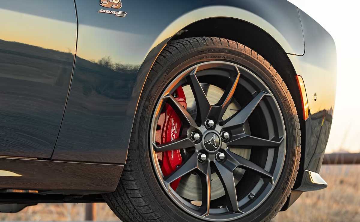 Stellantis resucita el icónico motor Hemi V8 para un clásico muscle car