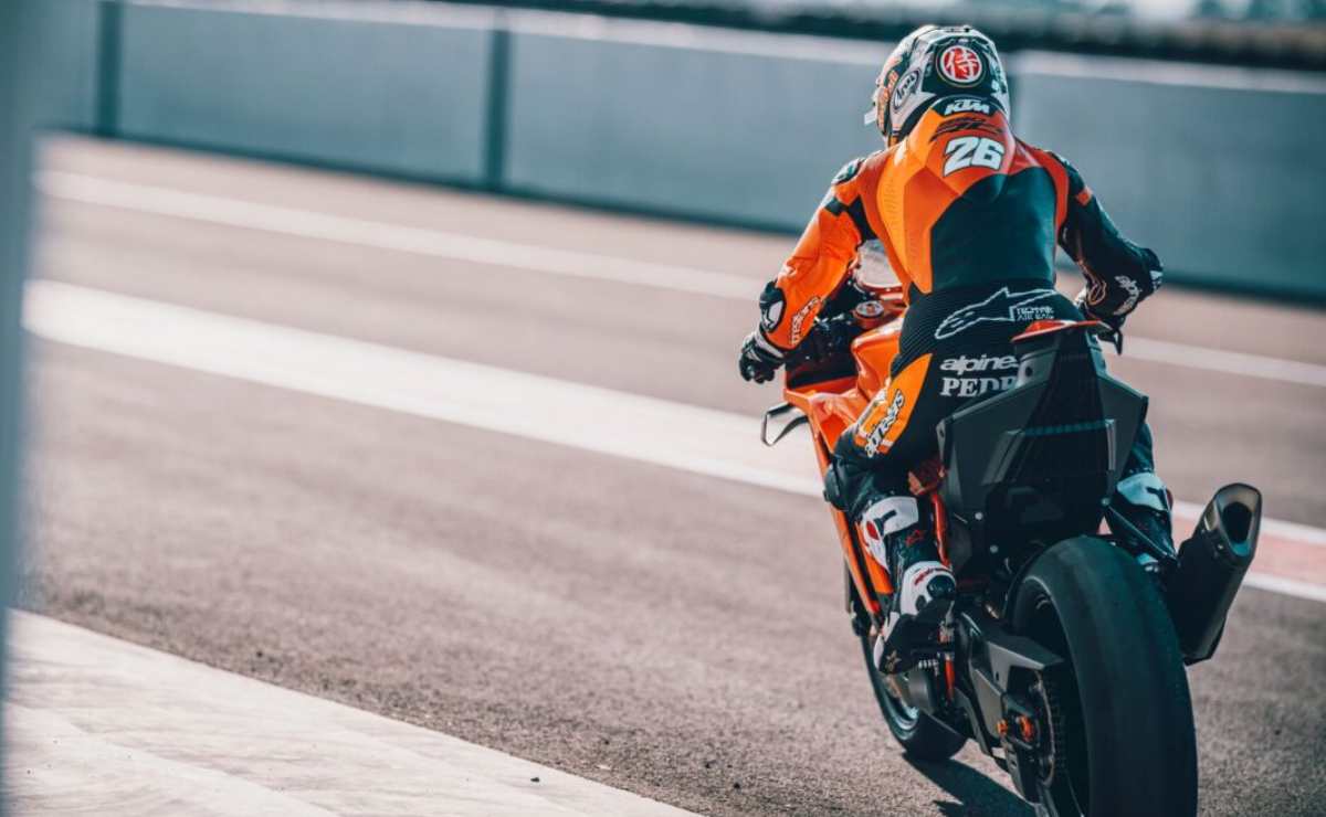 KTM 990 RC R: La Novedosa Apuesta Naranja en el Segmento Supersport