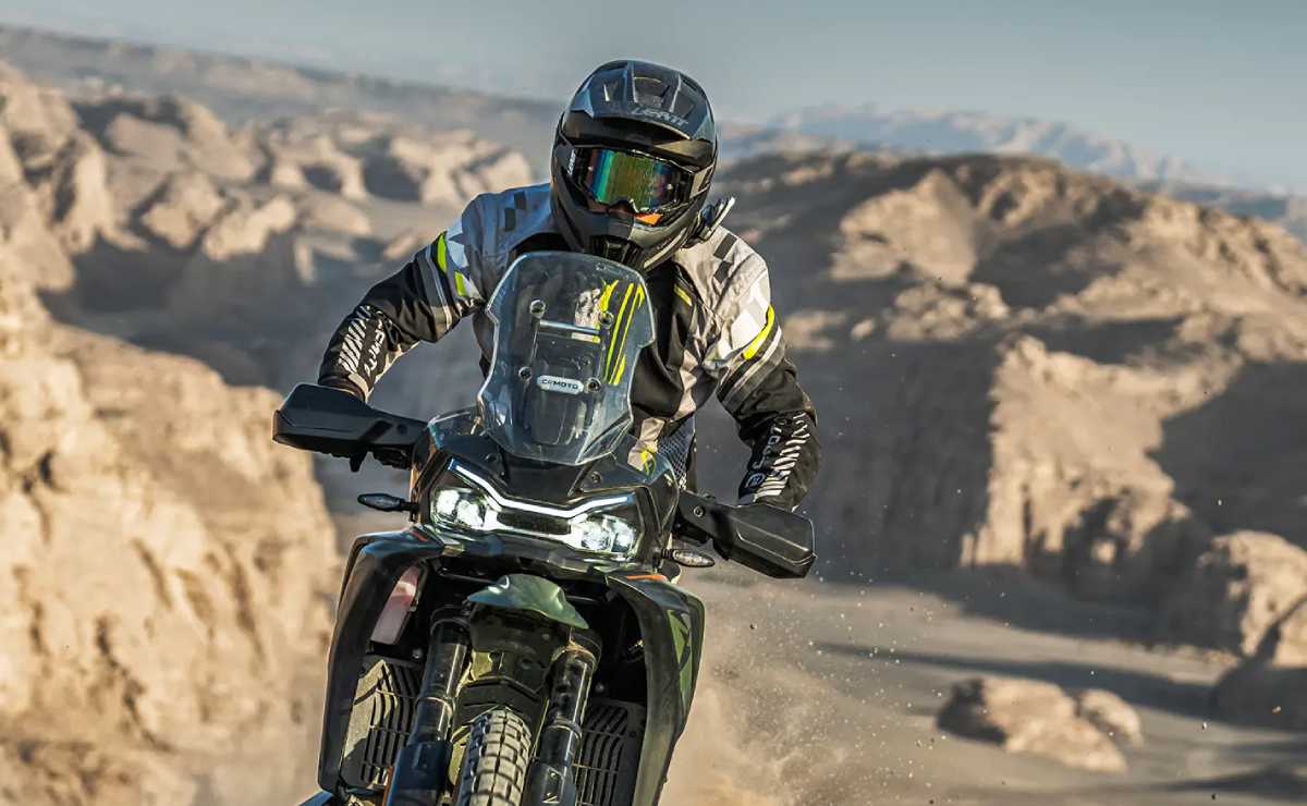 La Revolución China en Dos Ruedas: La CFMoto 1000 MT-X Desembarca en Europa