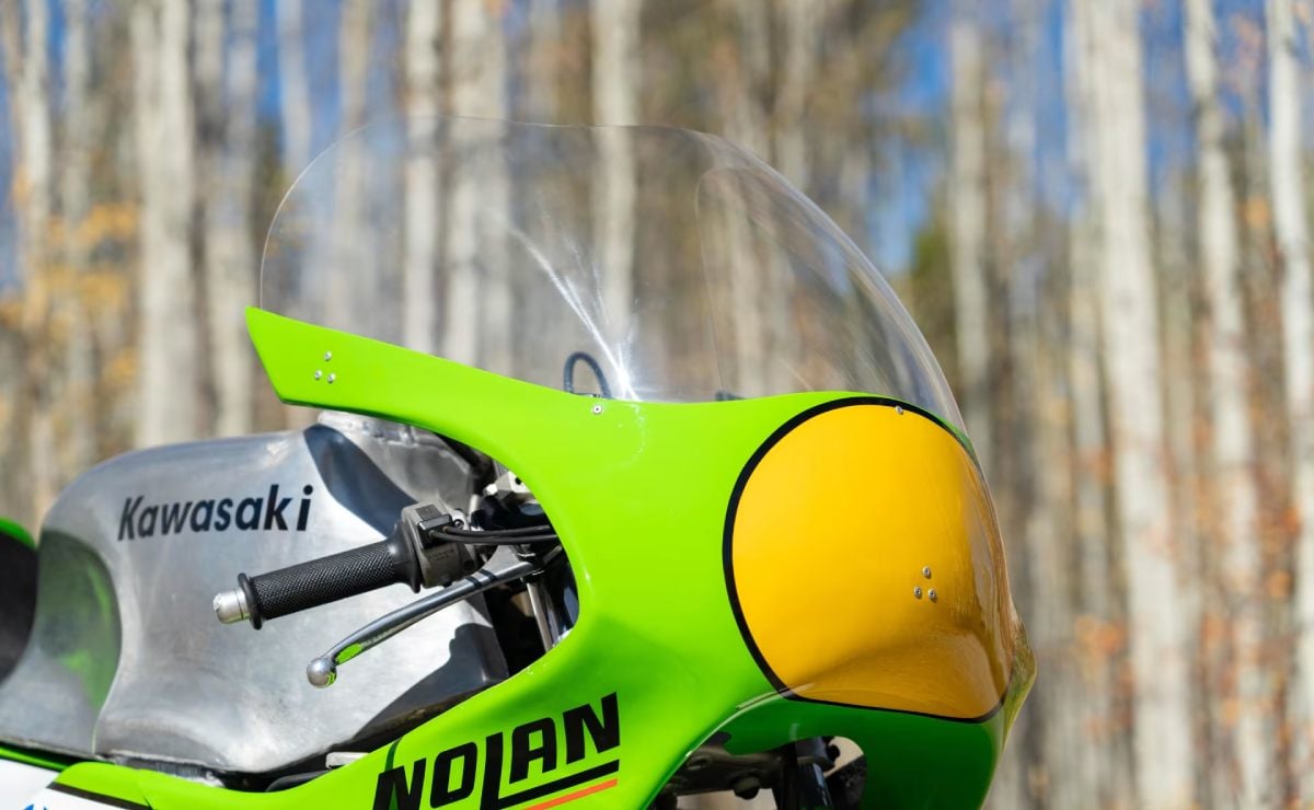 Kawasaki KR500 de 1982: Un Ícono de Competición que Regresa a las Pistas